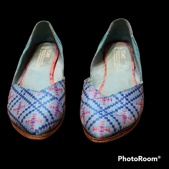 Toms | Shoes | Toms Womens Aztec Print Flats Blue Algiers Blue Pink ...